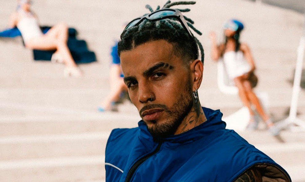 Rauw Alejandro lanza 'Playa Saturno', disco que le rinde homenaje al reggaetón clásico