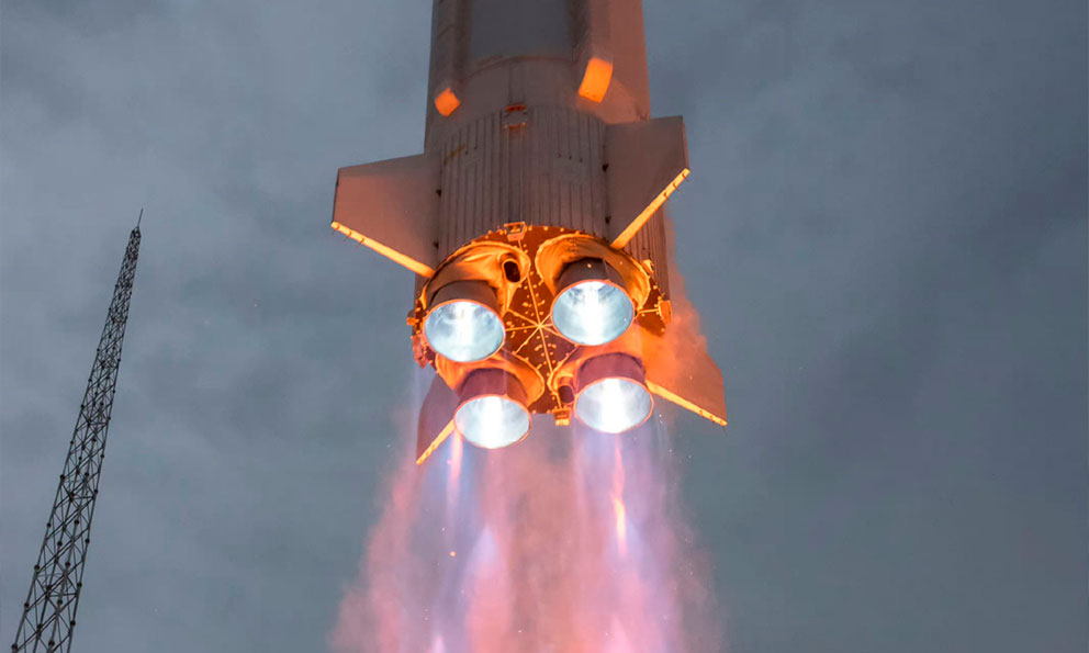 China lanza con éxito el primer cohete propulsado por metano