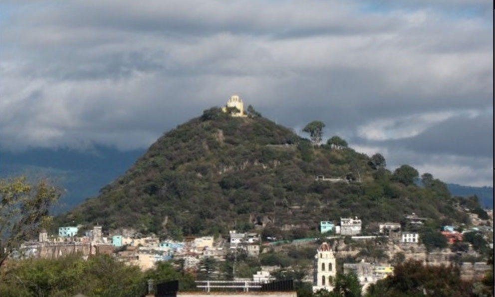 El INAH confirma la existencia de un templo prehispánico en la cima del ...