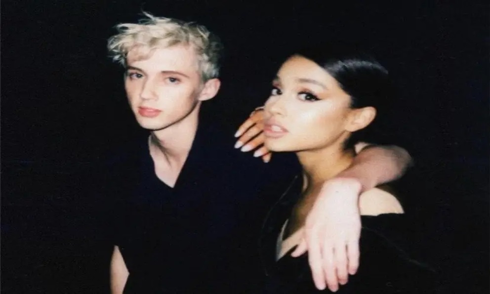 Ariana Grande y Troye Sivan encantan con 'Supernatural'