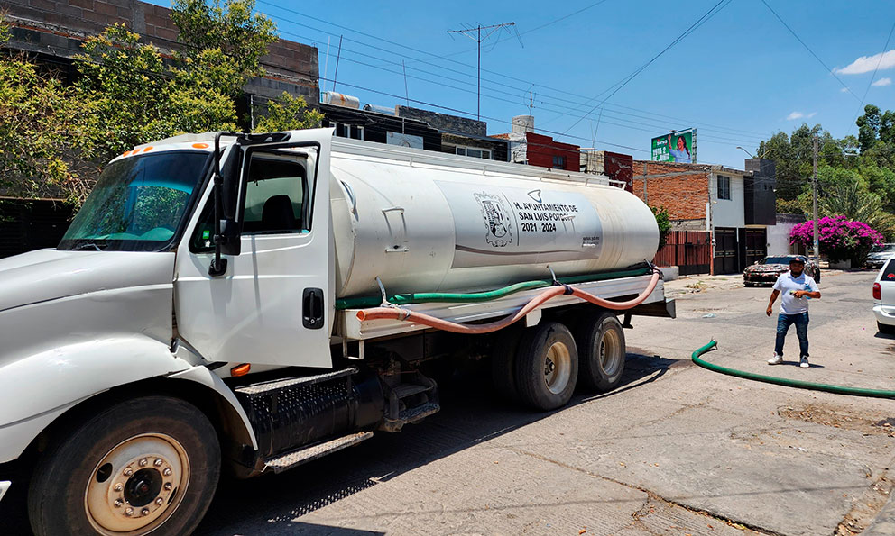 Interapas distribuye 30 millones de litros de agua semanalmente