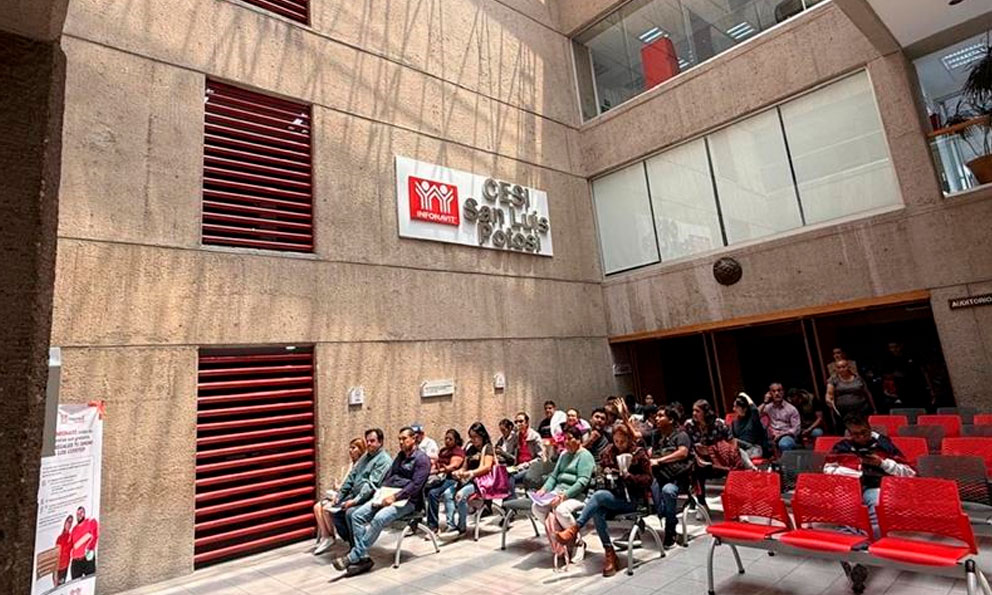 Infonavit amplía horarios en SLP