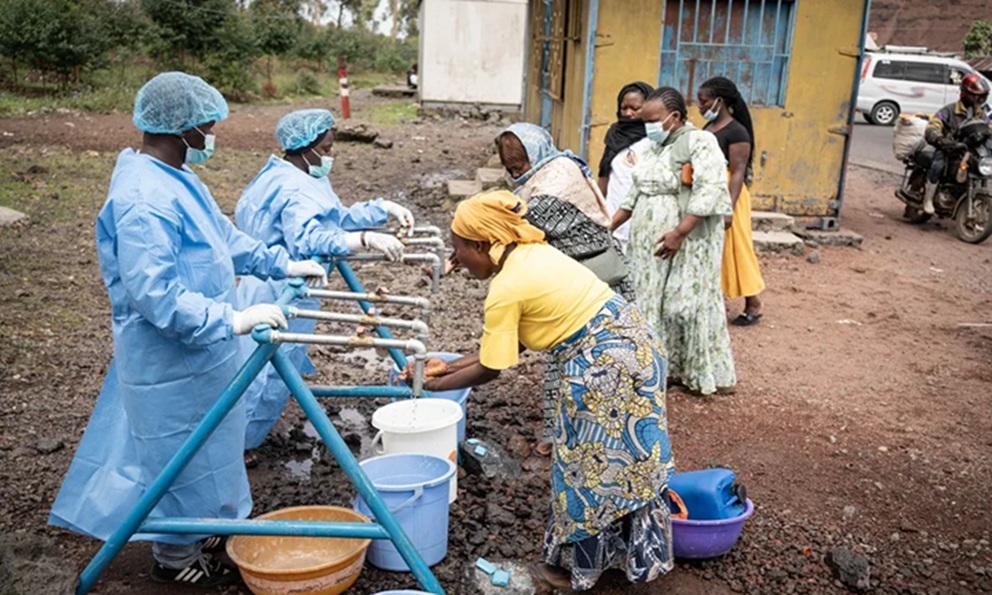 La OMS alerta de que el brote de ébola del Congo 'se está expandiendo'