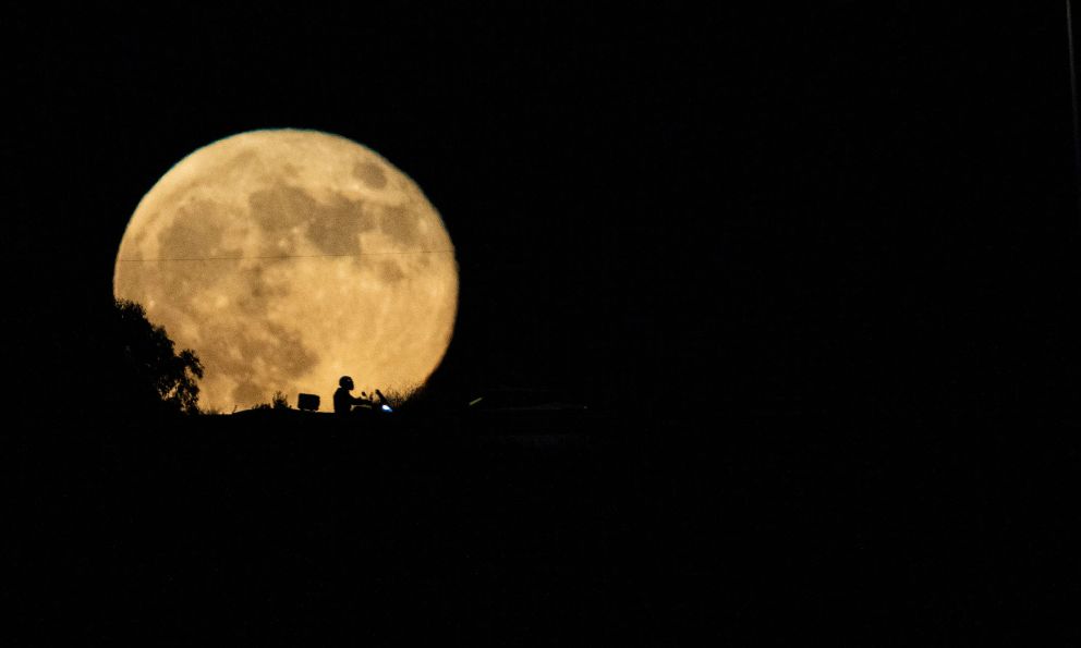 La primera superluna de 2026 llega con cambios para tu signo