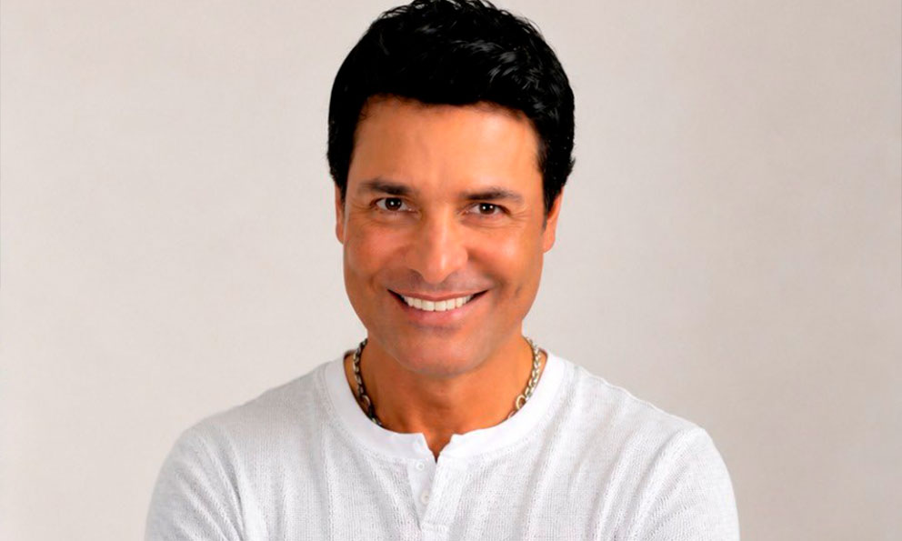 Chayanne invita a sus 'hijos' a compartir una foto con él