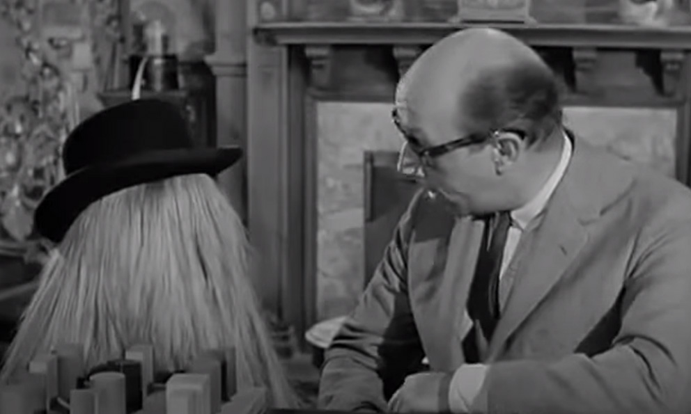 Muere a los 84 años Felix Silla el 'Tío Cosa' de la serie 'The Addams ...