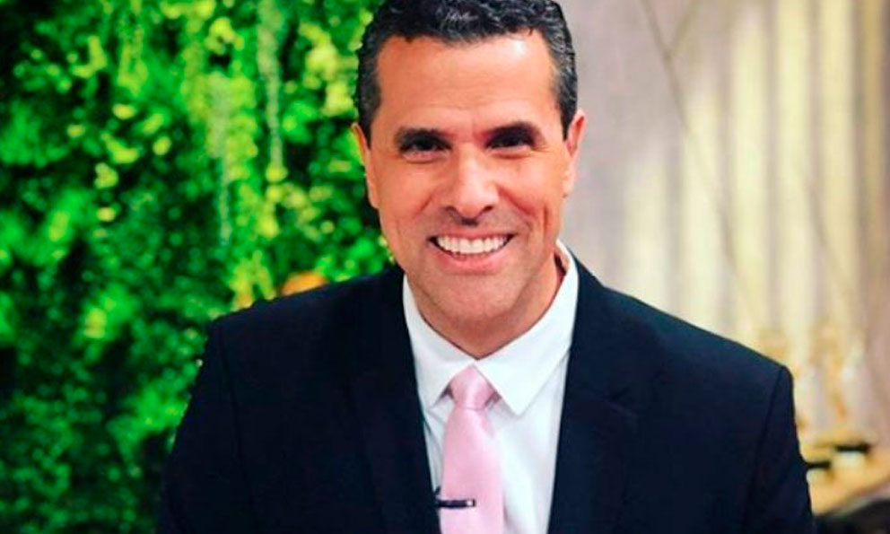 Marco Antonio Regil habla sobre el catálogo de Televisa