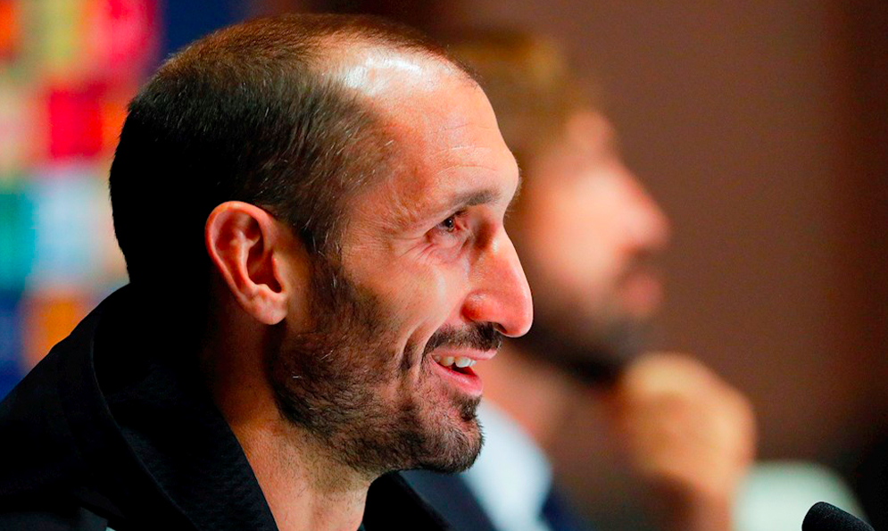 Plano Deportivo Giorgio Chiellini Nuevo Compañero De Carlos Vela En El